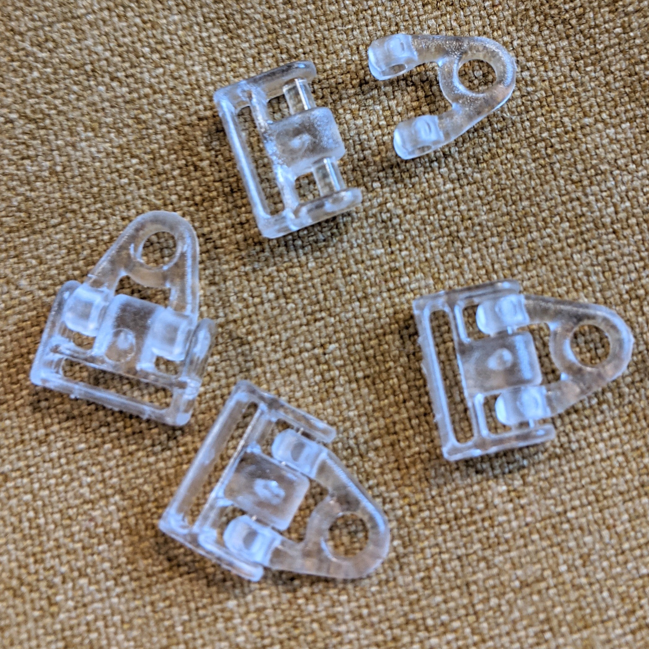 W/R Breakaway Safety Clip – Gaelmakes